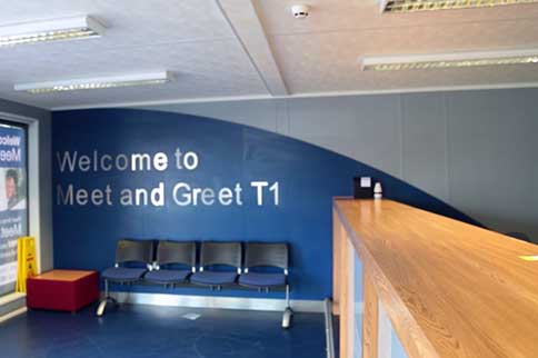 Meet and Greet T1 Manchester Airport → Save up to 70%